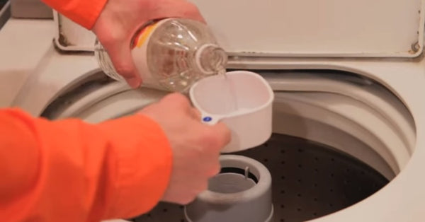 He Puts Vinegar in His Washing Machine and the Result is Genius ...
